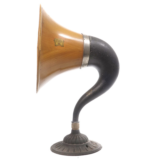 Rare Music Master Spruce Radio Horn